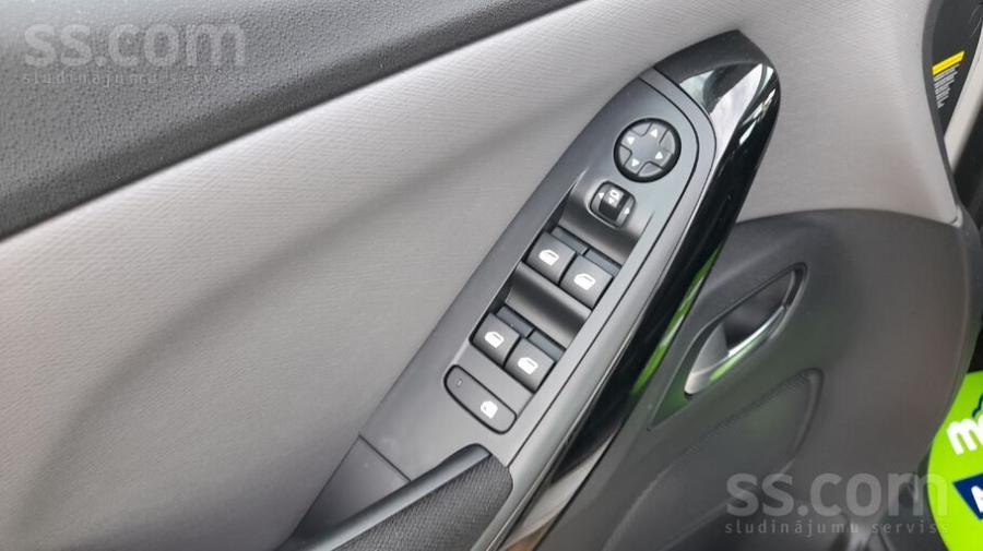 Pelēks Citroen c4-picasso 2017 Rīga, ar dzinēja tilpumu 2.00 L un nobraukumu 207 tūkst. km par 8500 €, foto 16 vietnē AUTOMOTO.COM.LV