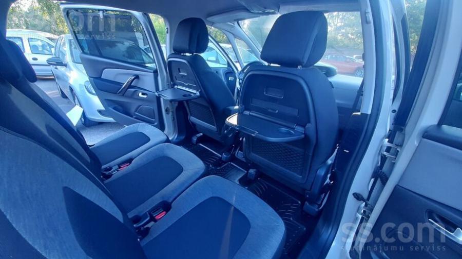 Pelēks Citroen c4-picasso 2017 Rīga, ar dzinēja tilpumu 2.00 L un nobraukumu 207 tūkst. km par 8500 €, foto 28 vietnē AUTOMOTO.COM.LV