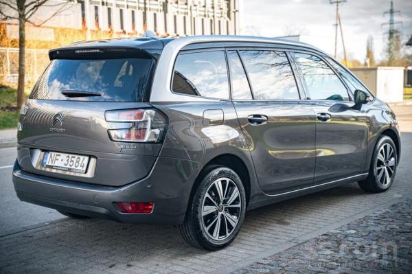 Pelēks Citroen c4-picasso 2017 Rīga, ar dzinēja tilpumu 1.20 L un nobraukumu 0 tūkst. km par 5990 €, foto 4 vietnē AUTOMOTO.COM.LV