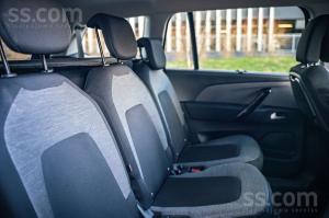 Grey Citroen c4-picasso 2017 in Riga, with an engine capacity of 1.20 L and mileage of 0 thousand km for 5990 €, photo 14 on AUTOMOTO.COM.LV