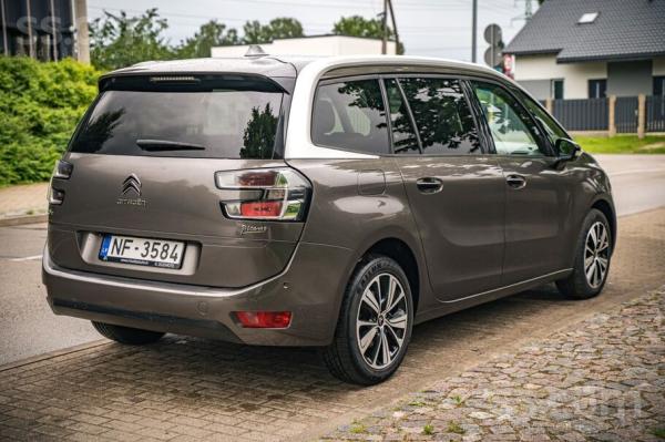 Pelēks Citroen c4-picasso 2017 Rīga, ar dzinēja tilpumu 1.20 L un nobraukumu 219 tūkst. km par 5990 €, foto 4 vietnē AUTOMOTO.COM.LV