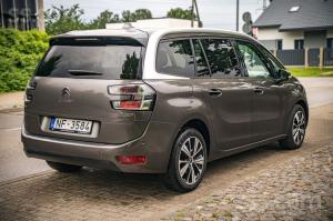 Pelēks Citroen c4-picasso 2017 Rīga, ar dzinēja tilpumu 1.20 L un nobraukumu 219 tūkst. km par 5990 €, foto 5 vietnē AUTOMOTO.COM.LV