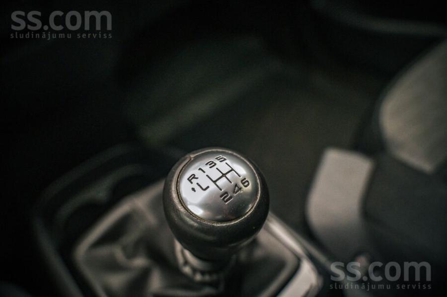 Pelēks Citroen c4-picasso 2017 Rīga, ar dzinēja tilpumu 1.20 L un nobraukumu 219 tūkst. km par 5990 €, foto 10 vietnē AUTOMOTO.COM.LV
