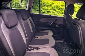 Pelēks Citroen c4-picasso 2017 Rīga, ar dzinēja tilpumu 1.20 L un nobraukumu 219 tūkst. km par 5990 €, foto 12 vietnē AUTOMOTO.COM.LV