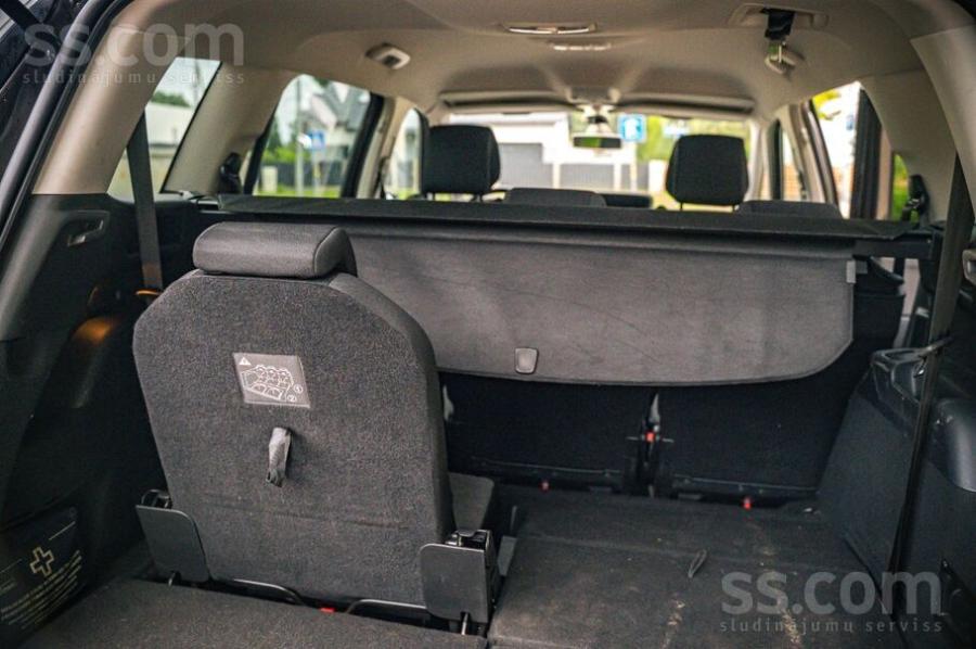 Pelēks Citroen c4-picasso 2017 Rīga, ar dzinēja tilpumu 1.20 L un nobraukumu 219 tūkst. km par 5990 €, foto 14 vietnē AUTOMOTO.COM.LV