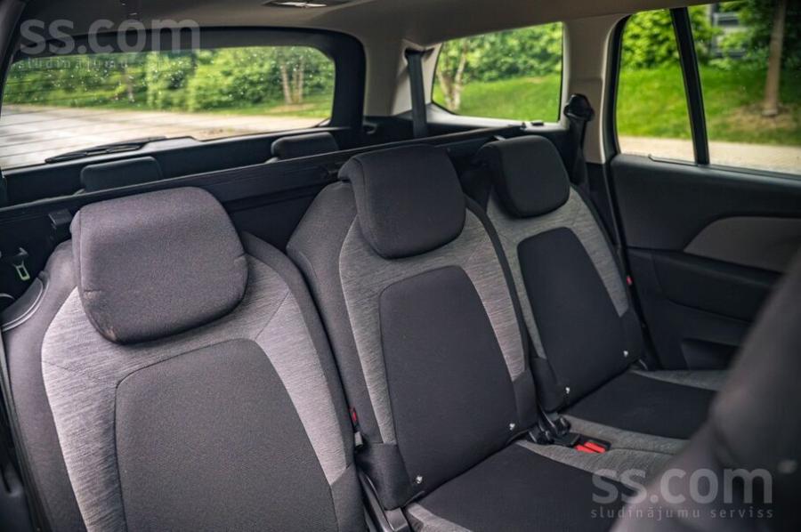 Pelēks Citroen c4-picasso 2017 Rīga, ar dzinēja tilpumu 1.20 L un nobraukumu 219 tūkst. km par 5990 €, foto 16 vietnē AUTOMOTO.COM.LV