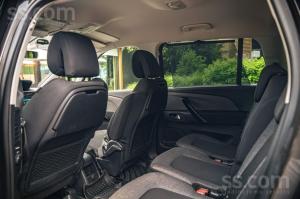 Pelēks Citroen c4-picasso 2017 Rīga, ar dzinēja tilpumu 1.20 L un nobraukumu 219 tūkst. km par 5990 €, foto 18 vietnē AUTOMOTO.COM.LV