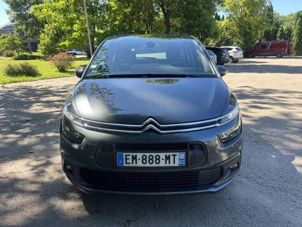 Grey Citroen c4-picasso 2017 in Taurage, with an engine capacity of 1.20 L and mileage of 95 thousand km for 4950 €, photo 2 on AUTOMOTO.COM.LV
