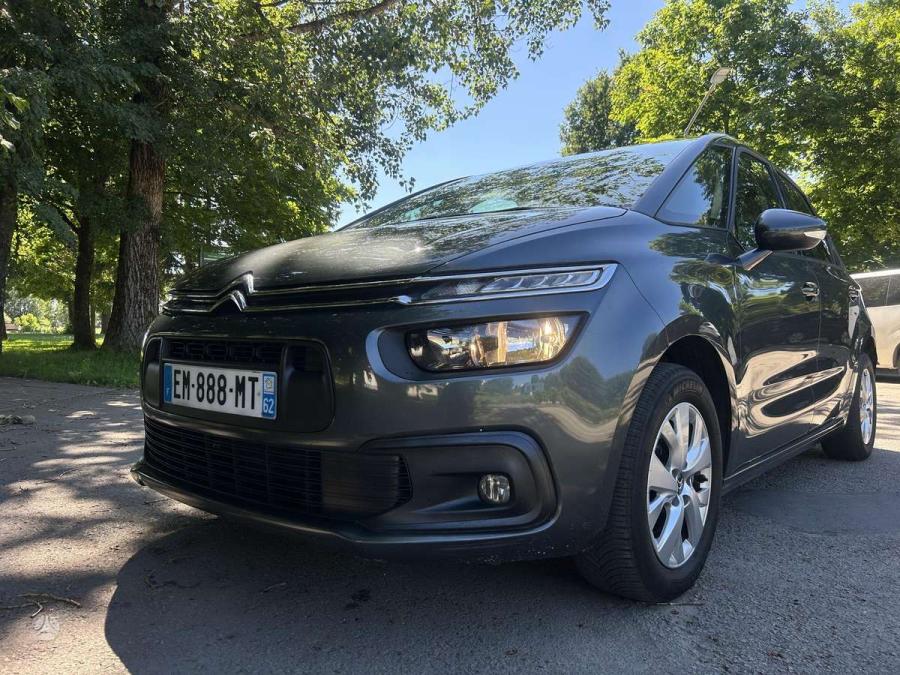 Grey Citroen c4-picasso 2017 in Taurage, with an engine capacity of 1.20 L and mileage of 95 thousand km for 4950 €, photo 10 on AUTOMOTO.COM.LV