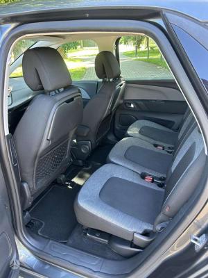 Grey Citroen c4-picasso 2017 in Taurage, with an engine capacity of 1.20 L and mileage of 95 thousand km for 4950 €, photo 14 on AUTOMOTO.COM.LV
