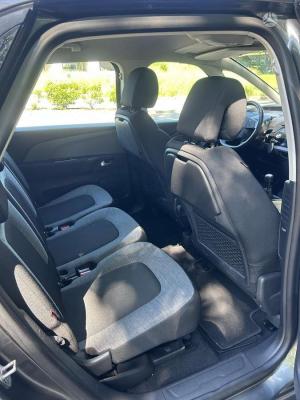 Grey Citroen c4-picasso 2017 in Taurage, with an engine capacity of 1.20 L and mileage of 95 thousand km for 4950 €, photo 16 on AUTOMOTO.COM.LV