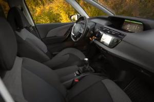 Pelēks Citroen c4-picasso 2017 Jelgava, ar dzinēja tilpumu 1.20 L un nobraukumu 146 tūkst. km par 8999 €, foto 14 vietnē AUTOMOTO.COM.LV