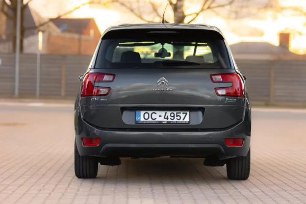 Pelēks Citroen c4-picasso 2017 Jelgava, ar dzinēja tilpumu 1.60 L un nobraukumu 132 tūkst. km par 8300 €, foto 6 vietnē AUTOMOTO.COM.LV