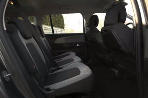 Grey Citroen c4-picasso 2017 in Jelgava, with an engine capacity of 1.60 L and mileage of 132 thousand km for 8300 €, photo 18 on AUTOMOTO.COM.LV