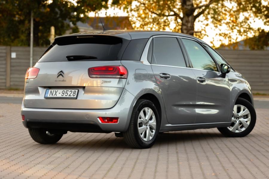 Pelēks Citroen c4-picasso 2017 Rīga, ar dzinēja tilpumu 1.20 L un nobraukumu 146 tūkst. km par 8999 €, foto 19 vietnē AUTOMOTO.COM.LV