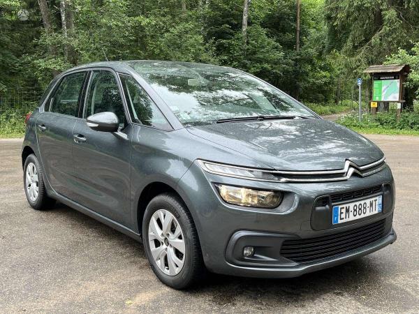 Grey Citroen c4-picasso 2017 in Taurage, with an engine capacity of 1.20 L and mileage of 95 thousand km for 4650 €, photo 7 on AUTOMOTO.COM.LV