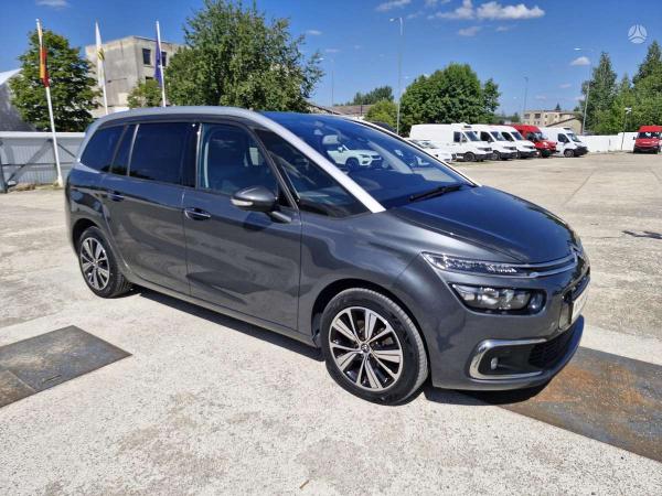Pelēks Citroen c4-picasso 2017 Telšiai, ar dzinēja tilpumu 1.20 L un nobraukumu 119 tūkst. km par 5800 €, foto 1 vietnē AUTOMOTO.COM.LV