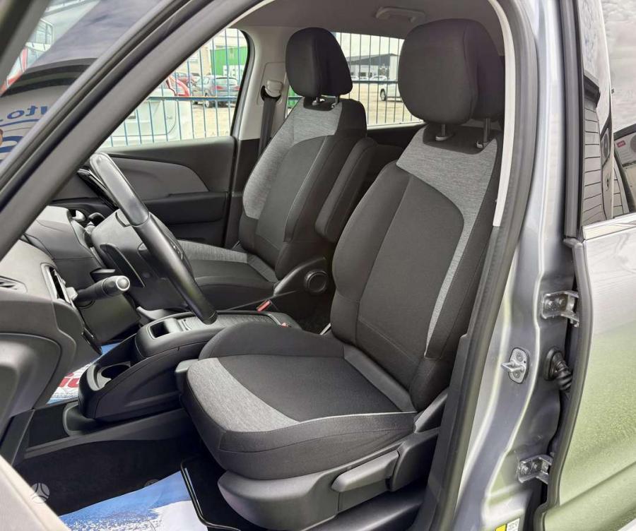 Pelēks Citroen c4-picasso 2017 Panevēža, ar dzinēja tilpumu 1.56 L un nobraukumu 245 tūkst. km par 6500 €, foto 13 vietnē AUTOMOTO.COM.LV