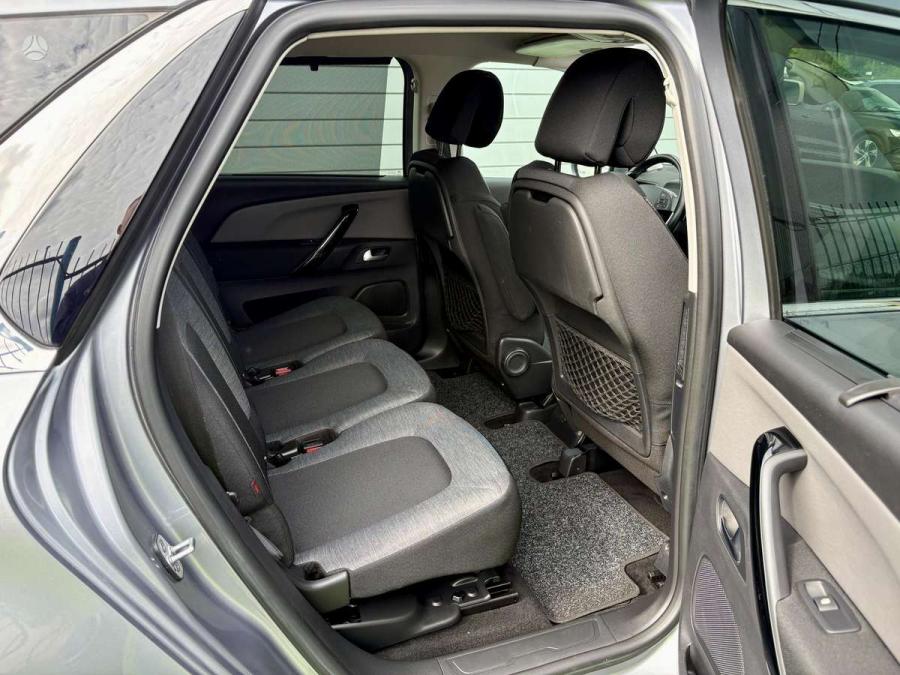 Pelēks Citroen c4-picasso 2017 Panevēža, ar dzinēja tilpumu 1.56 L un nobraukumu 245 tūkst. km par 6500 €, foto 27 vietnē AUTOMOTO.COM.LV