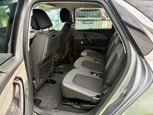Pelēks Citroen c4-picasso 2017 Panevēža, ar dzinēja tilpumu 1.56 L un nobraukumu 245 tūkst. km par 6500 €, foto 31 vietnē AUTOMOTO.COM.LV