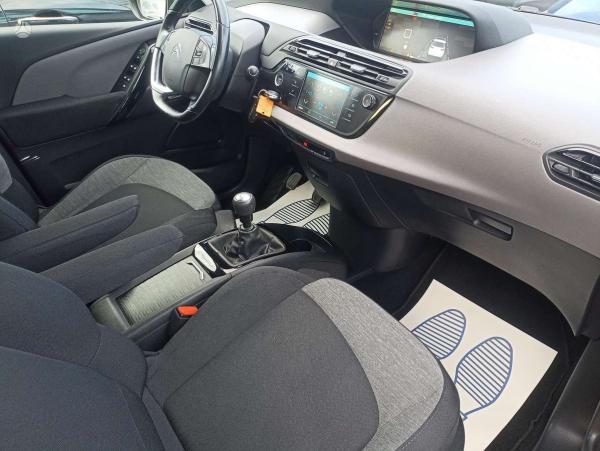 Grey Citroen c4-picasso 2017 in Vilnius, with an engine capacity of 1.20 L and mileage of 132 thousand km for 5900 €, photo 10 on AUTOMOTO.COM.LV