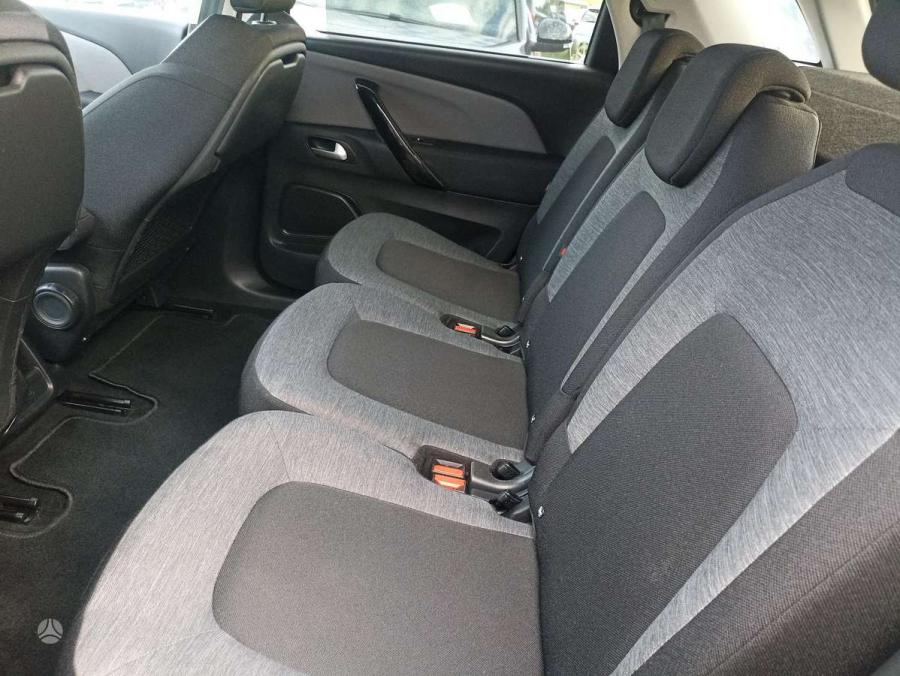 Grey Citroen c4-picasso 2017 in Vilnius, with an engine capacity of 1.20 L and mileage of 132 thousand km for 5900 €, photo 13 on AUTOMOTO.COM.LV