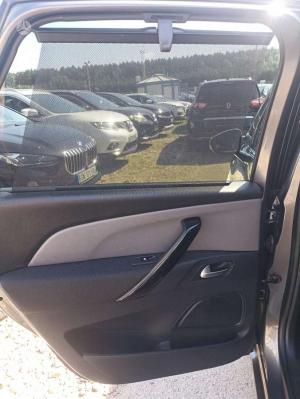 Grey Citroen c4-picasso 2017 in Vilnius, with an engine capacity of 1.20 L and mileage of 132 thousand km for 5900 €, photo 14 on AUTOMOTO.COM.LV