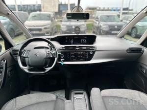 Grey Citroen c4-picasso 2017 in Riga, with an engine capacity of 1.60 L and mileage of 188 thousand km for 5700 €, photo 9 on AUTOMOTO.COM.LV
