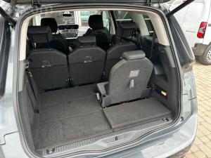 Grey Citroen c4-picasso 2017 in Riga, with an engine capacity of 1.60 L and mileage of 188 thousand km for 5700 €, photo 14 on AUTOMOTO.COM.LV