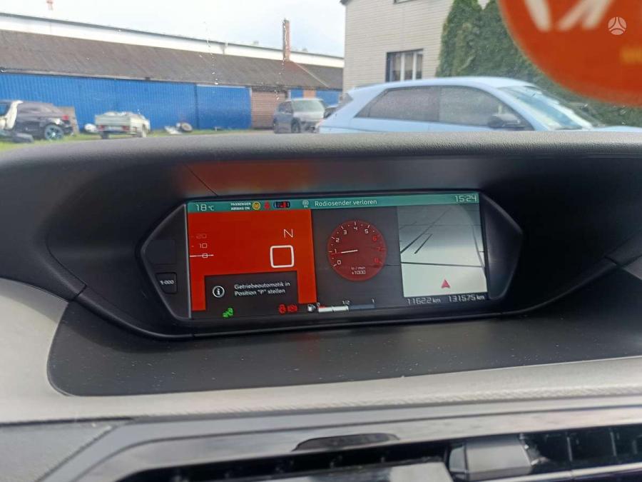 Grey Citroen c4-picasso 2017 in Marijampole, with an engine capacity of 1.20 L and mileage of 131 thousand km for 4999 €, photo 8 on AUTOMOTO.COM.LV