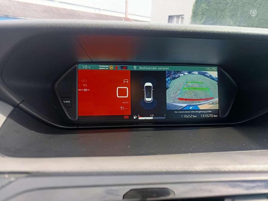 Grey Citroen c4-picasso 2017 in Marijampole, with an engine capacity of 1.20 L and mileage of 131 thousand km for 4999 €, photo 9 on AUTOMOTO.COM.LV