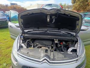Grey Citroen c4-picasso 2017 in Marijampole, with an engine capacity of 1.20 L and mileage of 131 thousand km for 4999 €, photo 11 on AUTOMOTO.COM.LV