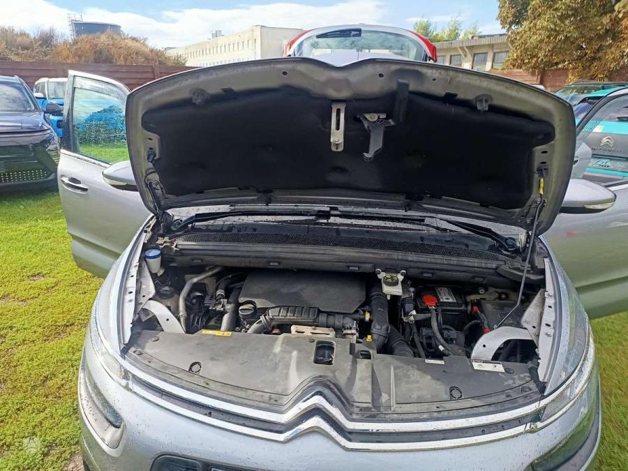 Grey Citroen c4-picasso 2017 in Marijampole, with an engine capacity of 1.20 L and mileage of 131 thousand km for 4999 €, photo 11 on AUTOMOTO.COM.LV