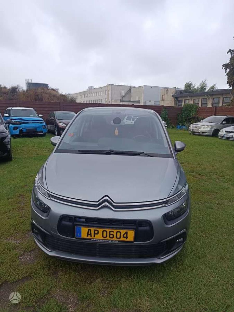 Grey Citroen c4-picasso 2017 in Marijampole, with an engine capacity of 1.20 L and mileage of 131 thousand km for 4999 €, photo 34 on AUTOMOTO.COM.LV