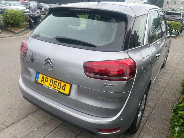 Grey Citroen c4-picasso 2018 in Marijampole, with an engine capacity of 1.20 L and mileage of 131 thousand km for 4499 €, photo 6 on AUTOMOTO.COM.LV