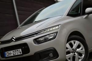 Grey Citroen c4-picasso 2018 in Jelgava, with an engine capacity of 1.20 L and mileage of 182 thousand km for 7950 €, photo 4 on AUTOMOTO.COM.LV