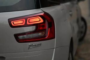 Grey Citroen c4-picasso 2018 in Jelgava, with an engine capacity of 1.20 L and mileage of 182 thousand km for 7950 €, photo 11 on AUTOMOTO.COM.LV