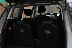 Grey Citroen c4-picasso 2018 in Jelgava, with an engine capacity of 1.20 L and mileage of 182 thousand km for 7950 €, photo 21 on AUTOMOTO.COM.LV