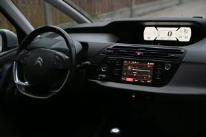 Grey Citroen c4-picasso 2018 in Jelgava, with an engine capacity of 1.20 L and mileage of 182 thousand km for 7950 €, photo 22 on AUTOMOTO.COM.LV