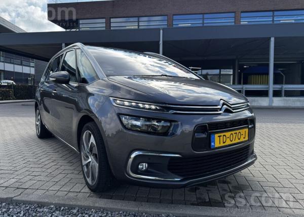 Pelēks Citroen c4-picasso 2018 Rīga, ar dzinēja tilpumu 1.20 L un nobraukumu 130 tūkst. km par 9500 €, foto 2 vietnē AUTOMOTO.COM.LV