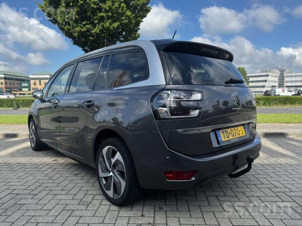 Pelēks Citroen c4-picasso 2018 Rīga, ar dzinēja tilpumu 1.20 L un nobraukumu 130 tūkst. km par 9500 €, foto 4 vietnē AUTOMOTO.COM.LV
