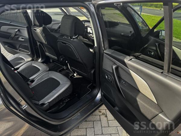 Pelēks Citroen c4-picasso 2018 Rīga, ar dzinēja tilpumu 1.20 L un nobraukumu 130 tūkst. km par 9500 €, foto 7 vietnē AUTOMOTO.COM.LV