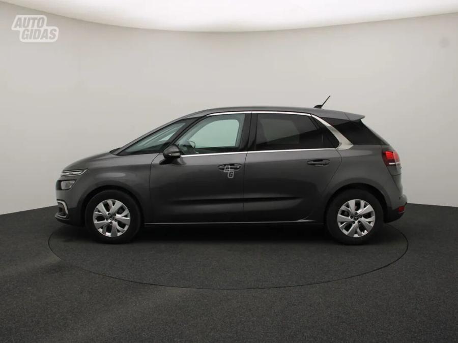 Grey Citroen c4-picasso 2019 in Vilnius, with an engine capacity of 1.60 L and mileage of 232 thousand km for 8699 €, photo 7 on AUTOMOTO.COM.LV