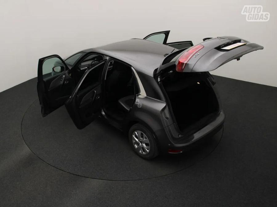 Grey Citroen c4-picasso 2019 in Vilnius, with an engine capacity of 1.60 L and mileage of 232 thousand km for 8699 €, photo 14 on AUTOMOTO.COM.LV