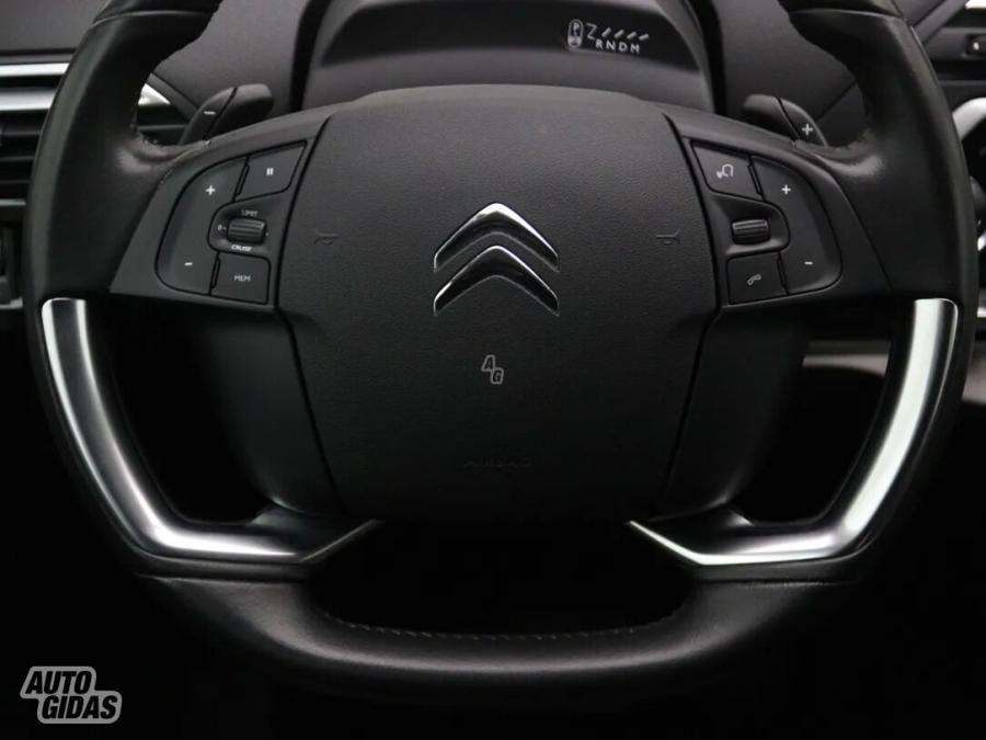Grey Citroen c4-picasso 2019 in Vilnius, with an engine capacity of 1.60 L and mileage of 232 thousand km for 8699 €, photo 19 on AUTOMOTO.COM.LV