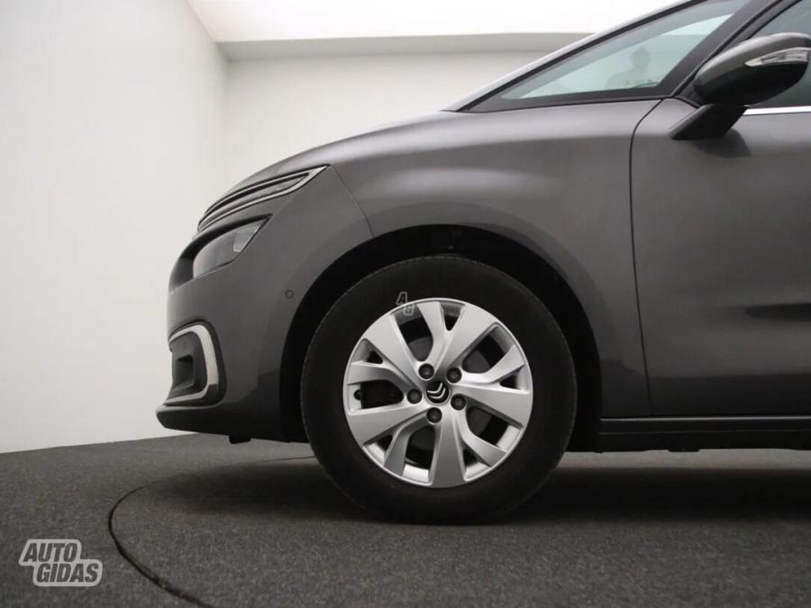 Grey Citroen c4-picasso 2019 in Vilnius, with an engine capacity of 1.60 L and mileage of 232 thousand km for 8699 €, photo 28 on AUTOMOTO.COM.LV