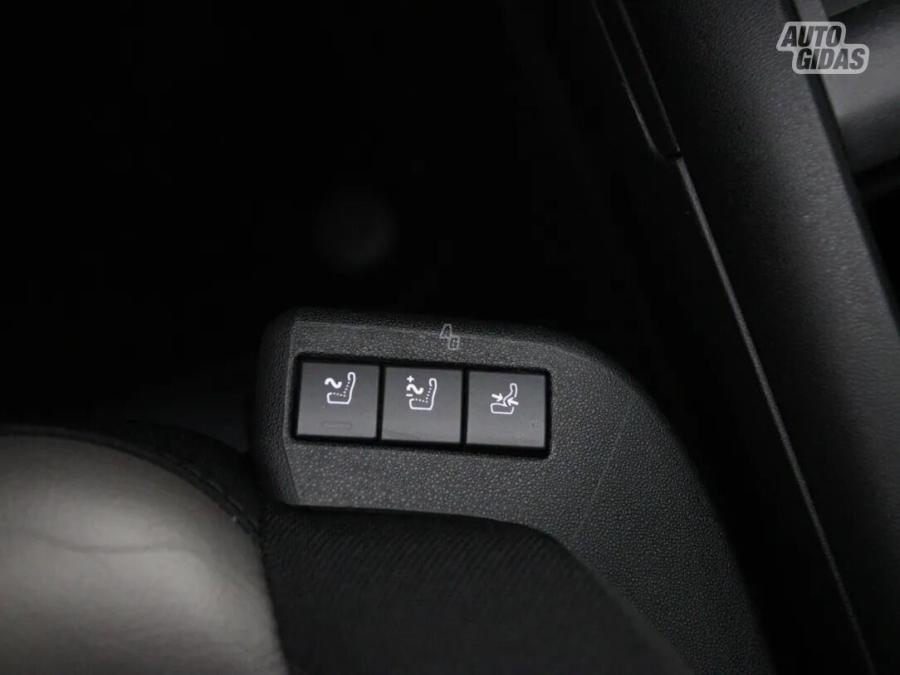 Grey Citroen c4-picasso 2019 in Vilnius, with an engine capacity of 1.60 L and mileage of 232 thousand km for 8699 €, photo 31 on AUTOMOTO.COM.LV