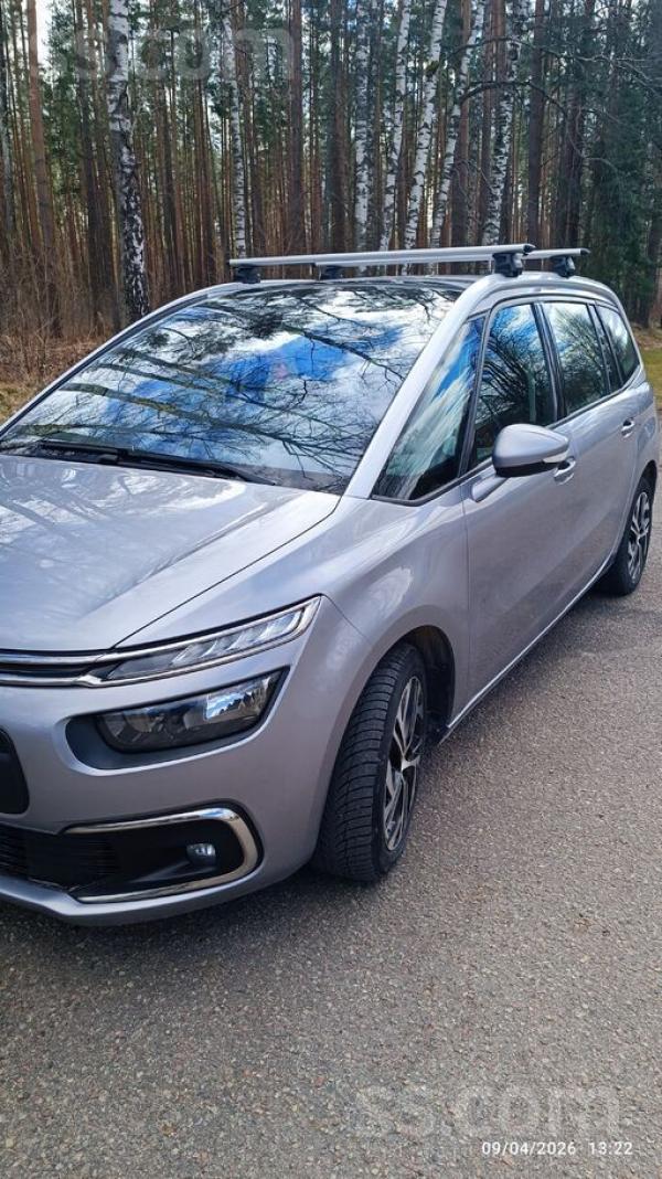 Grey Citroen c4-picasso 2019 in Jelgava, with an engine capacity of 2.00 L and mileage of 171 thousand km for 12100 €, photo 1 on AUTOMOTO.COM.LV