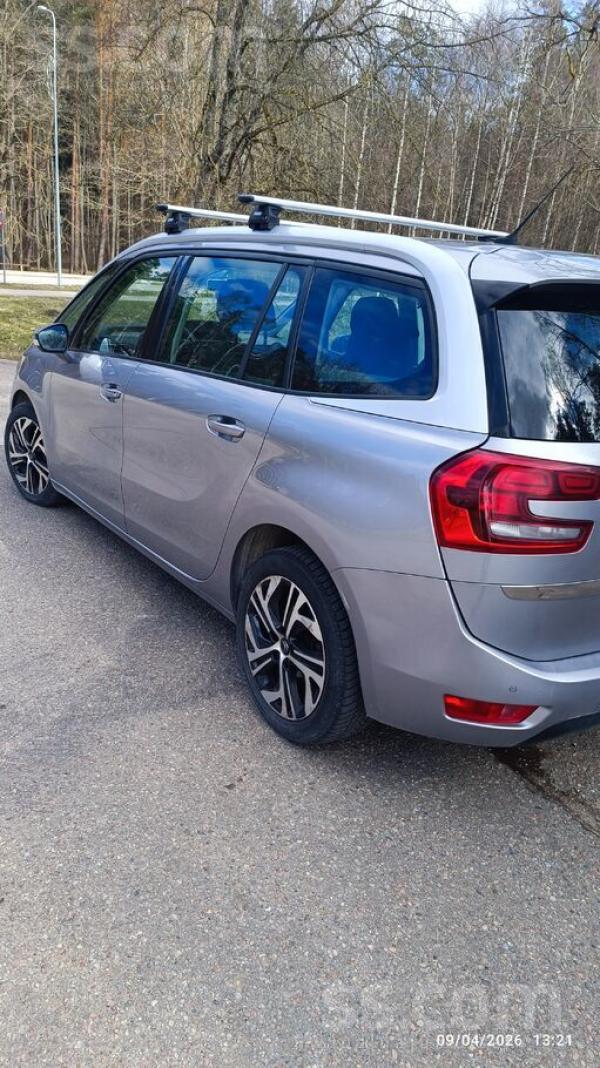 Grey Citroen c4-picasso 2019 in Jelgava, with an engine capacity of 2.00 L and mileage of 171 thousand km for 12100 €, photo 9 on AUTOMOTO.COM.LV