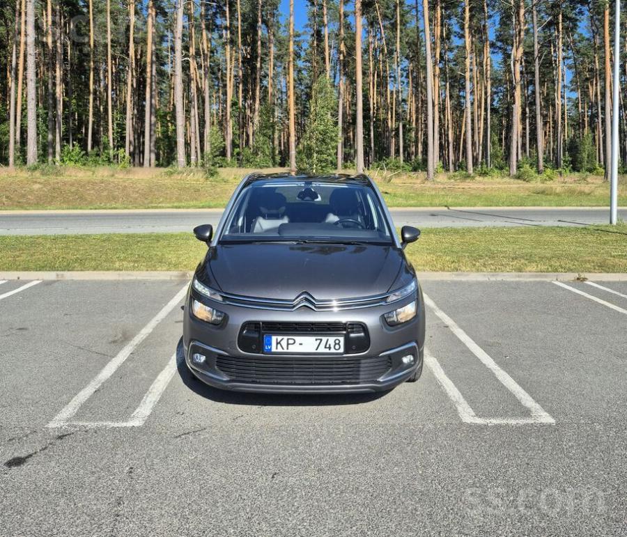 Серый Ситроен С4 Пикассо 2020 в Рига, объемом двигателя 1.50 л и пробегом 220 тыс. км за 11200 €, фото 3 на AUTOMOTO.COM.LV